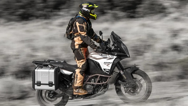 Motorcycle Safety Clothing vs Casual Riding Gear: Key Differences ...